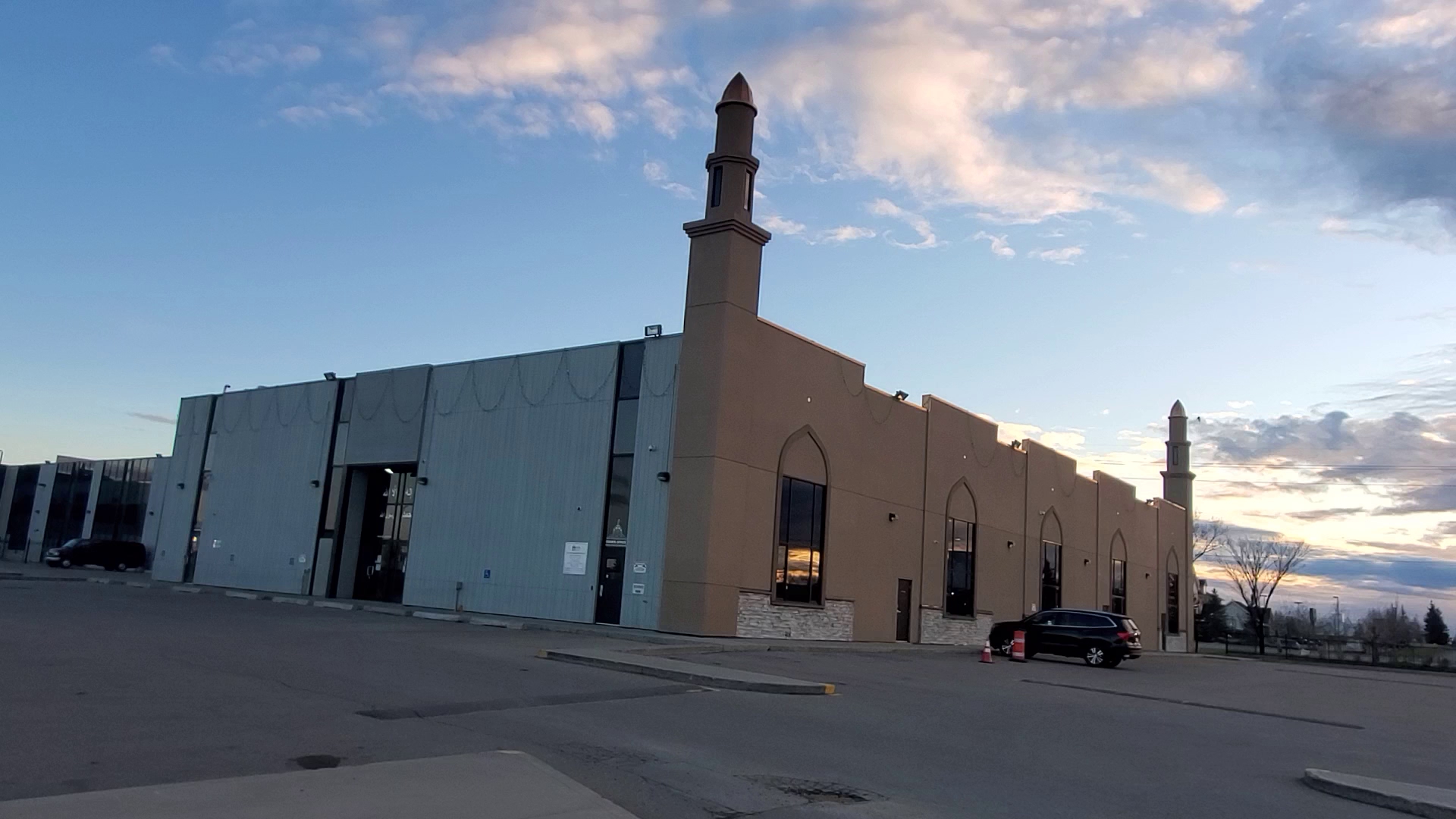AKRAM JOMAA ISLAMIC CENTRE - Calgary AB - Hours, Directions, Reviews ...
