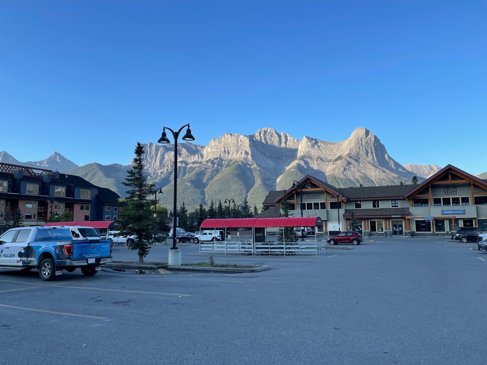 SAFEWAY CANMORE - 1200 Railway Ave, Canmore AB - Hours, Directions ...