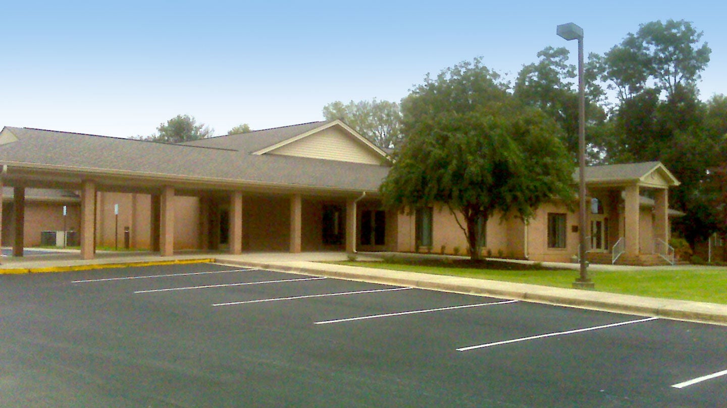 ROSELAWN FUNERAL HOME AND CEMETERY - Decatur AL - Hours, Directions ...