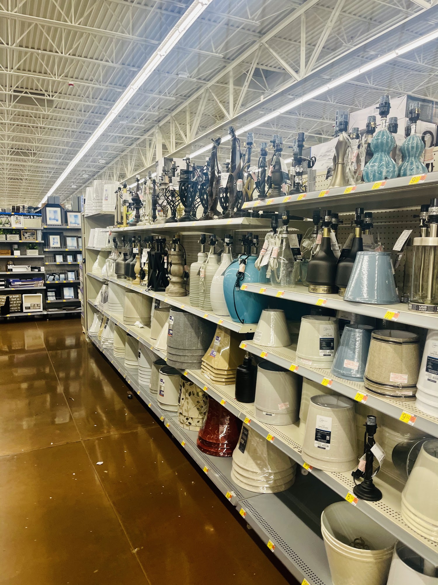 WALMART SUPERCENTER - 1825 W Bell Rd, Phoenix AZ - Hours, Directions ...