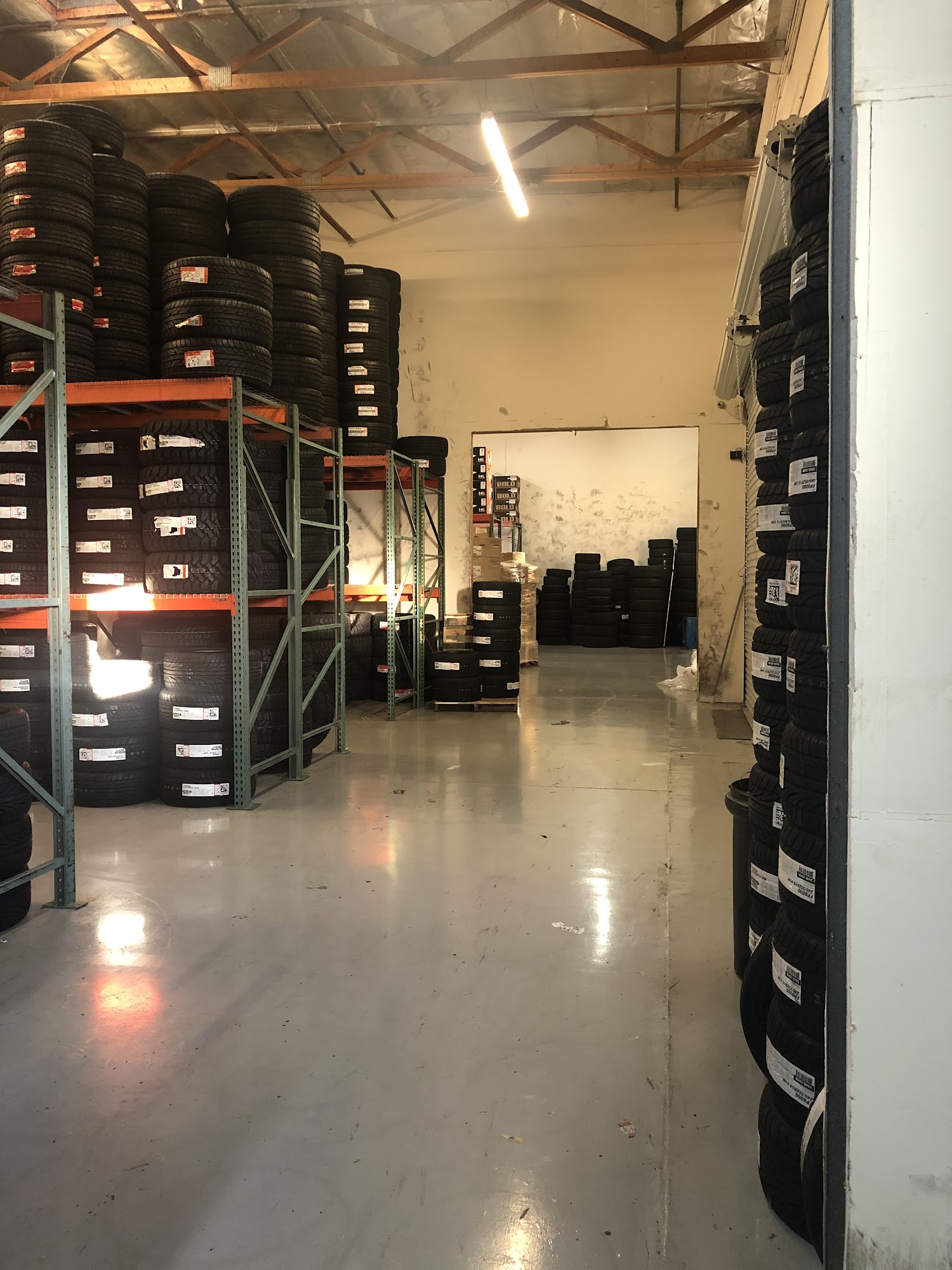 WHOLESALE TIRE DISTRIBUTOR(WTD USA) - Phoenix AZ - Hours, Directions ...
