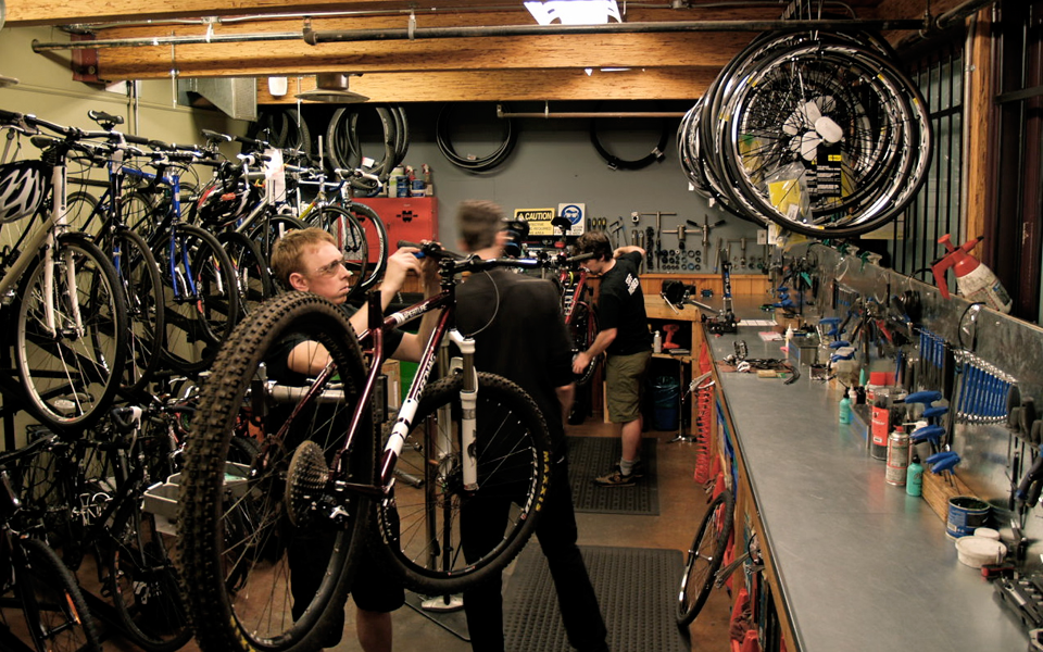 MEC VICTORIA - Victoria BC - Hours, Directions, Reviews - Loc8NearMe