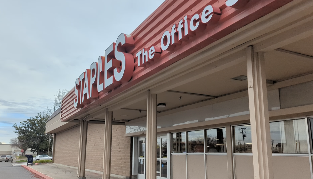 STAPLES - 20 W Olive Ave, Merced CA - Hours, Directions, Reviews ...