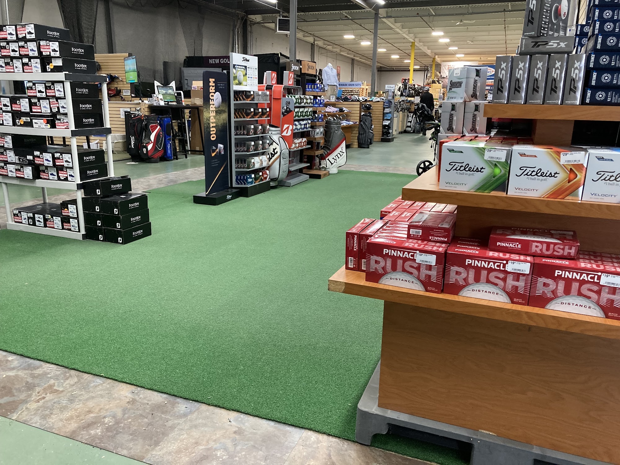 MIKES GOLF OUTLET - Hartford CT - Hours, Directions, Reviews - Loc8NearMe