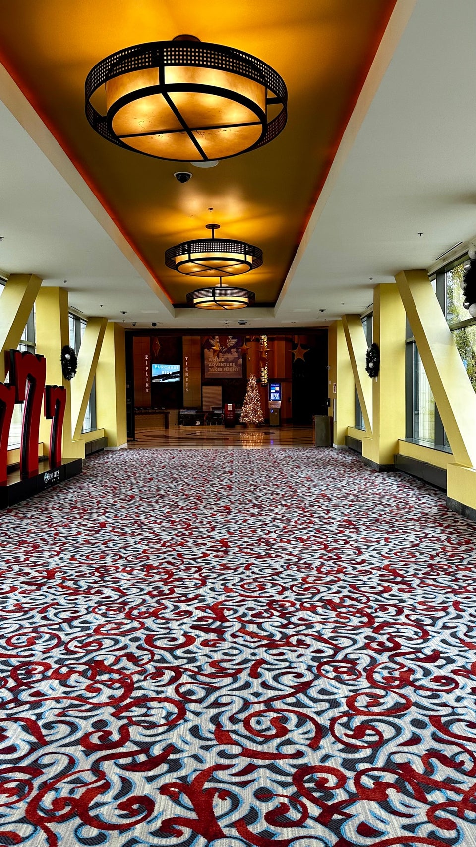 FOXWOODS RESORT CASINO - Mashantucket CT - Hours, Directions, Reviews ...