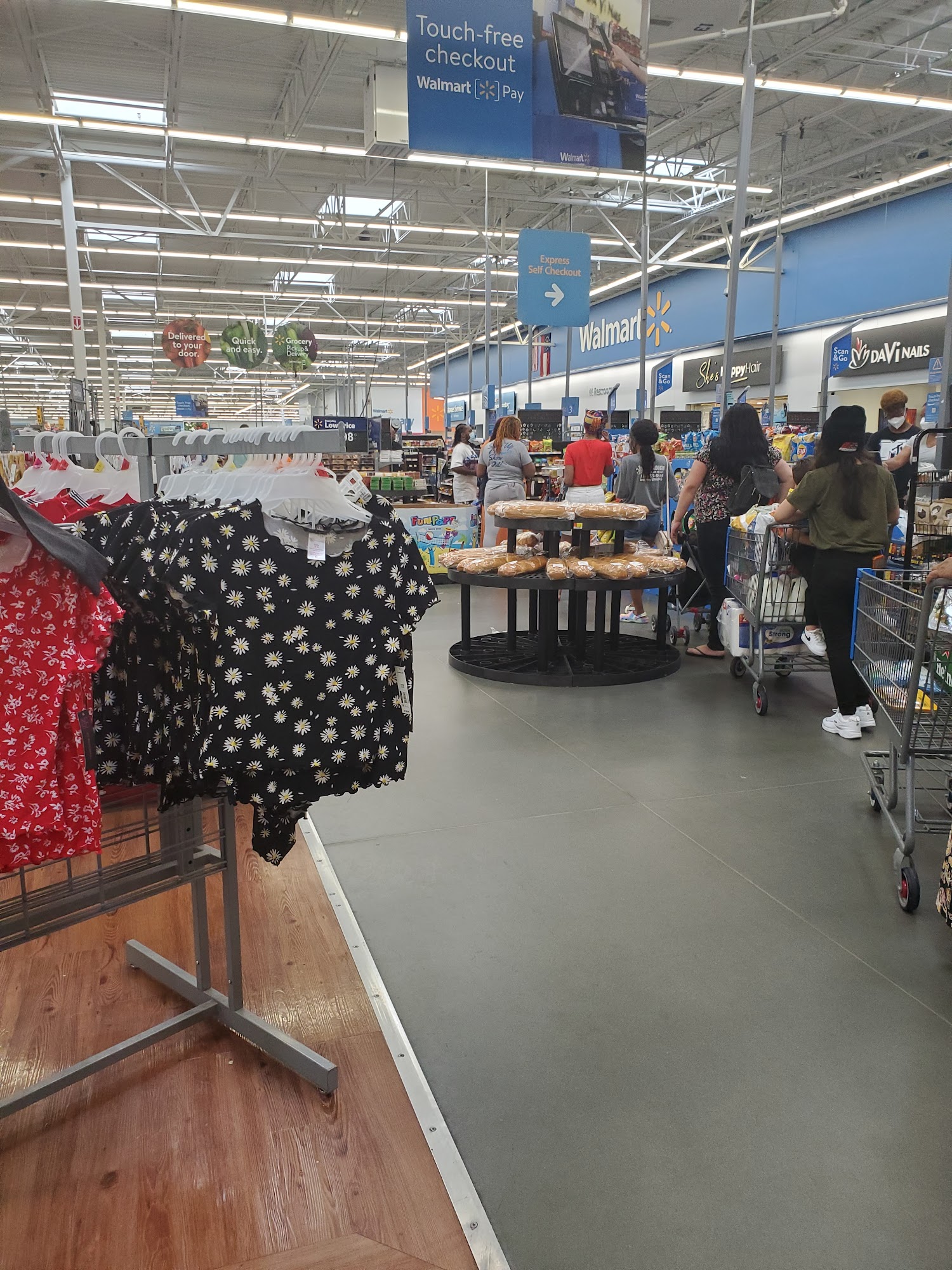 WALMART SUPERCENTER - Walmart Supercenter #4472, 8424 Mall Pkwy ...