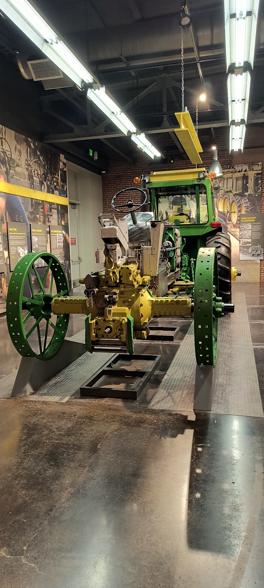 JOHN DEERE TRACTOR & ENGINE MUSEUM - Waterloo IA - Hours, Directions ...