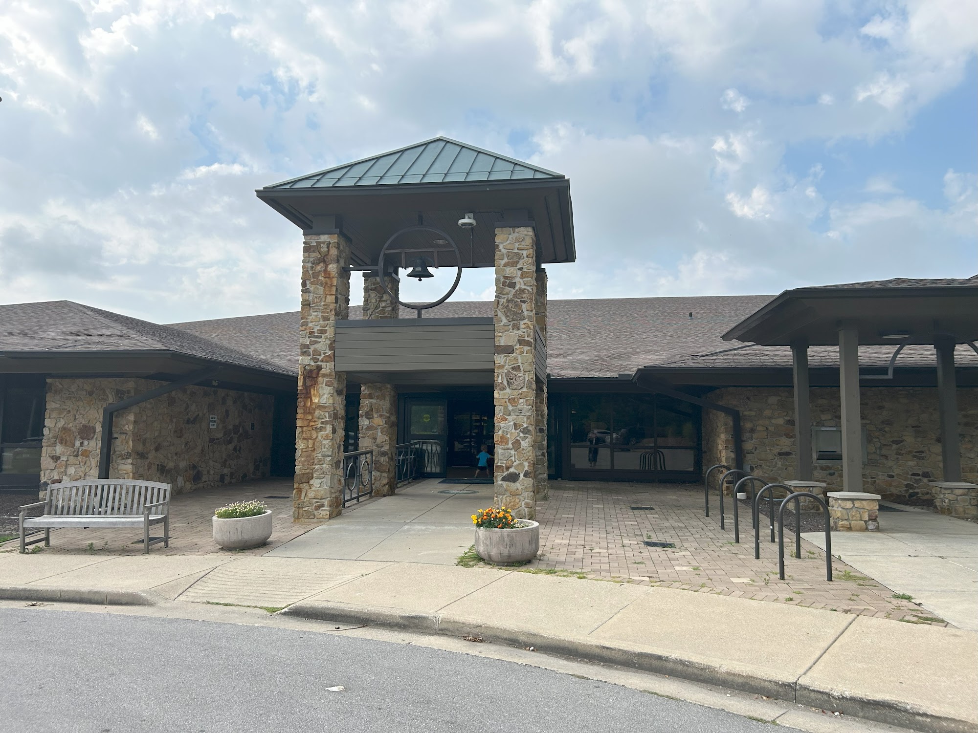 AVON-WASHINGTON TOWNSHIP PUBLIC LIBRARY - Avon IN - Hours, Directions ...