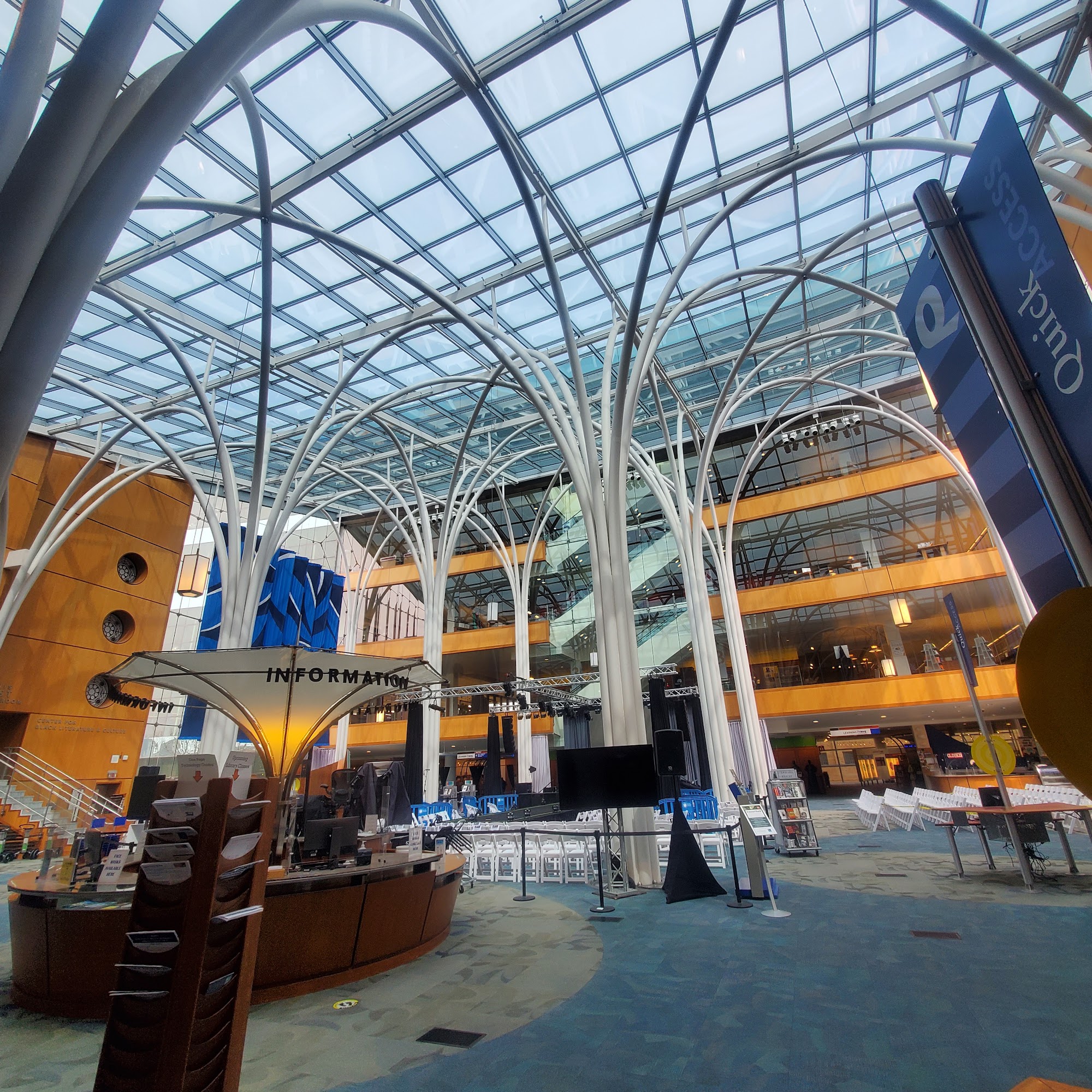 INDIANAPOLIS PUBLIC LIBRARY - CENTRAL LIBRARY - Indianapolis IN - Hours ...