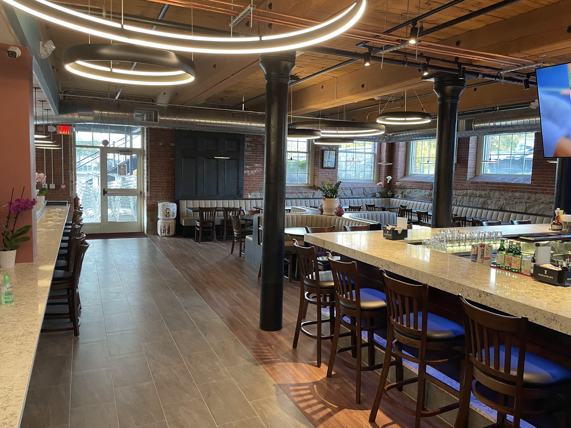 Best New Restaurants in Lowell, MA - 2025 Restaurantji