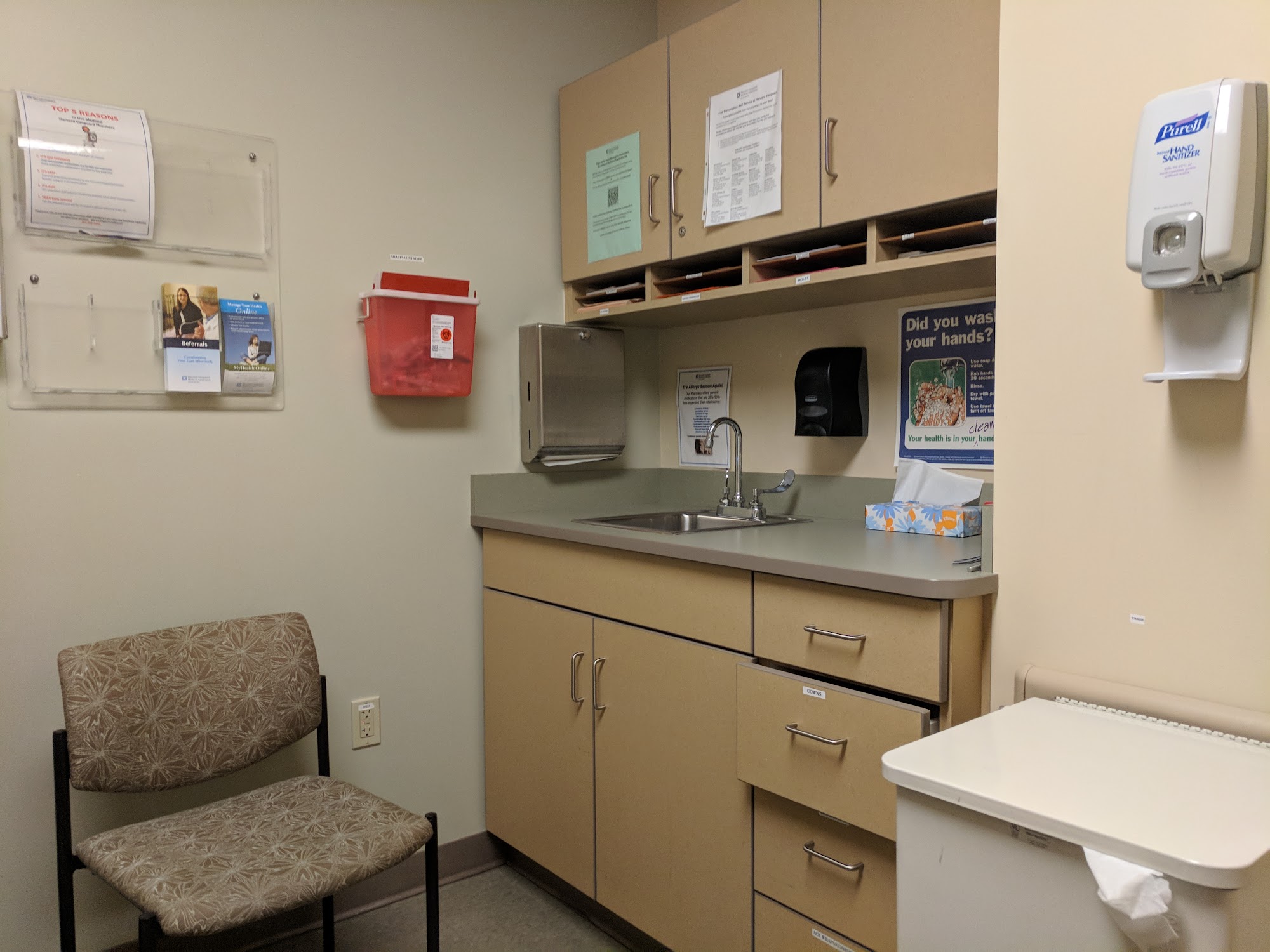 ATRIUS HEALTH MEDFORD - Medford MA - Hours, Directions, Reviews ...