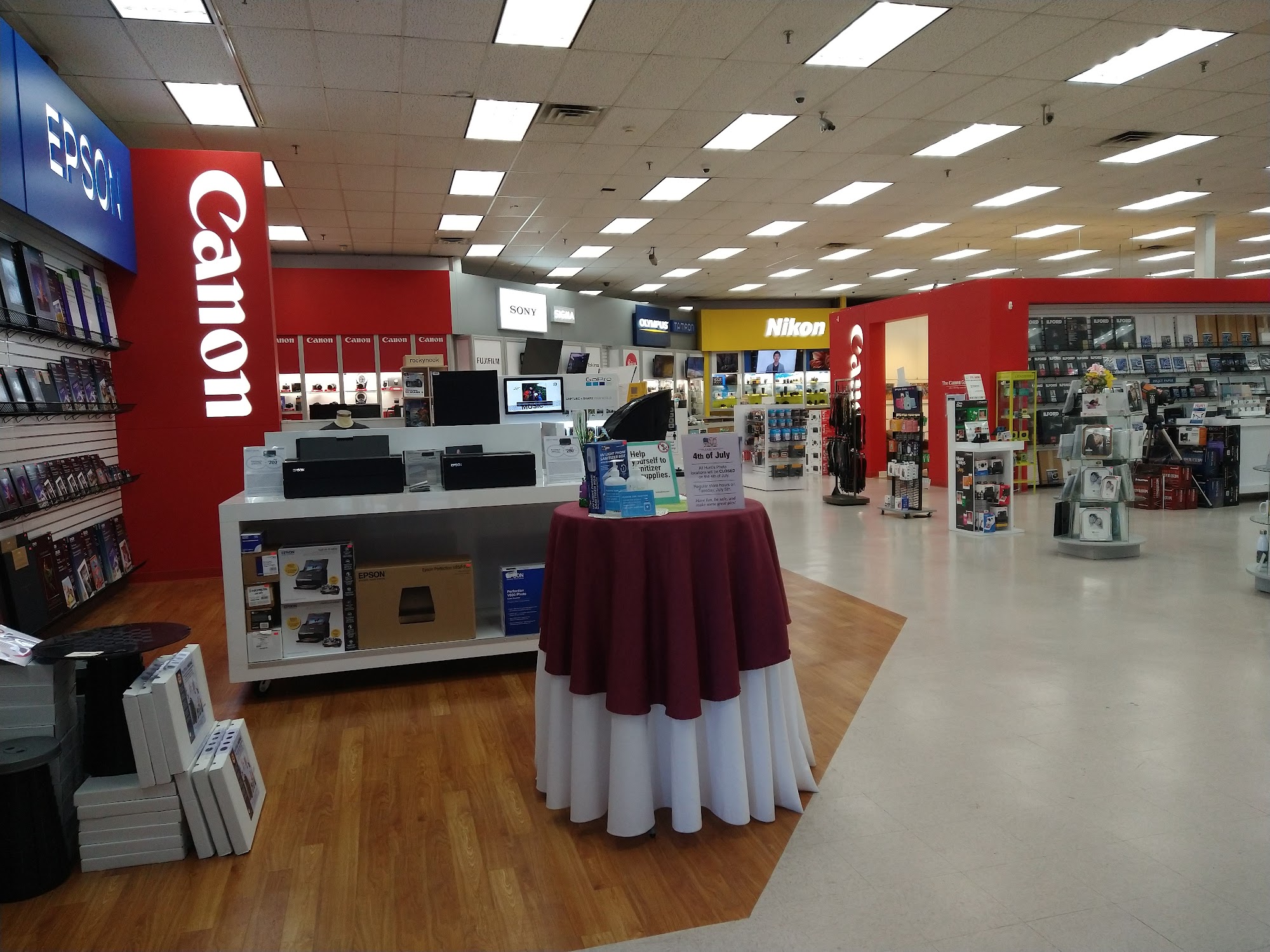 HUNT'S PHOTO AND VIDEO - Melrose MA - Hours, Directions, Reviews ...