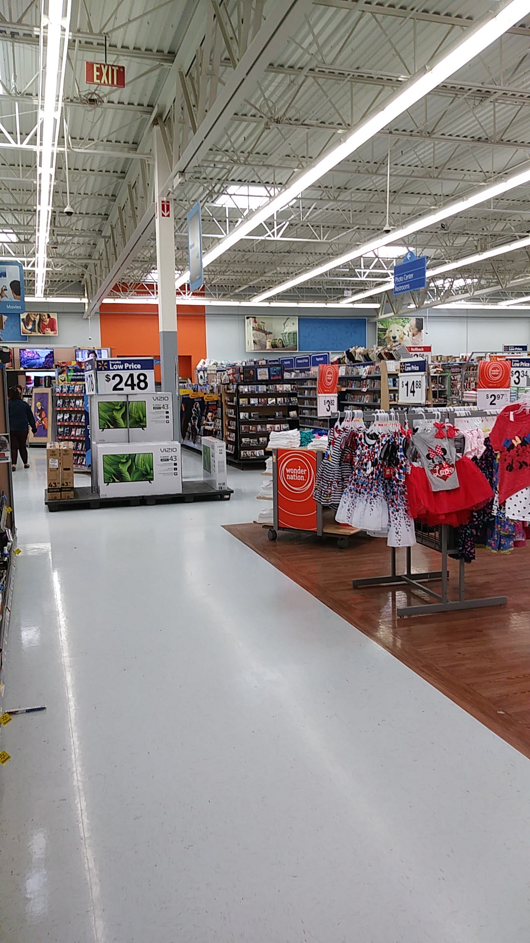 WALMART SUPERCENTER - 7083 W 48th St, Fremont MI - Hours, Directions ...