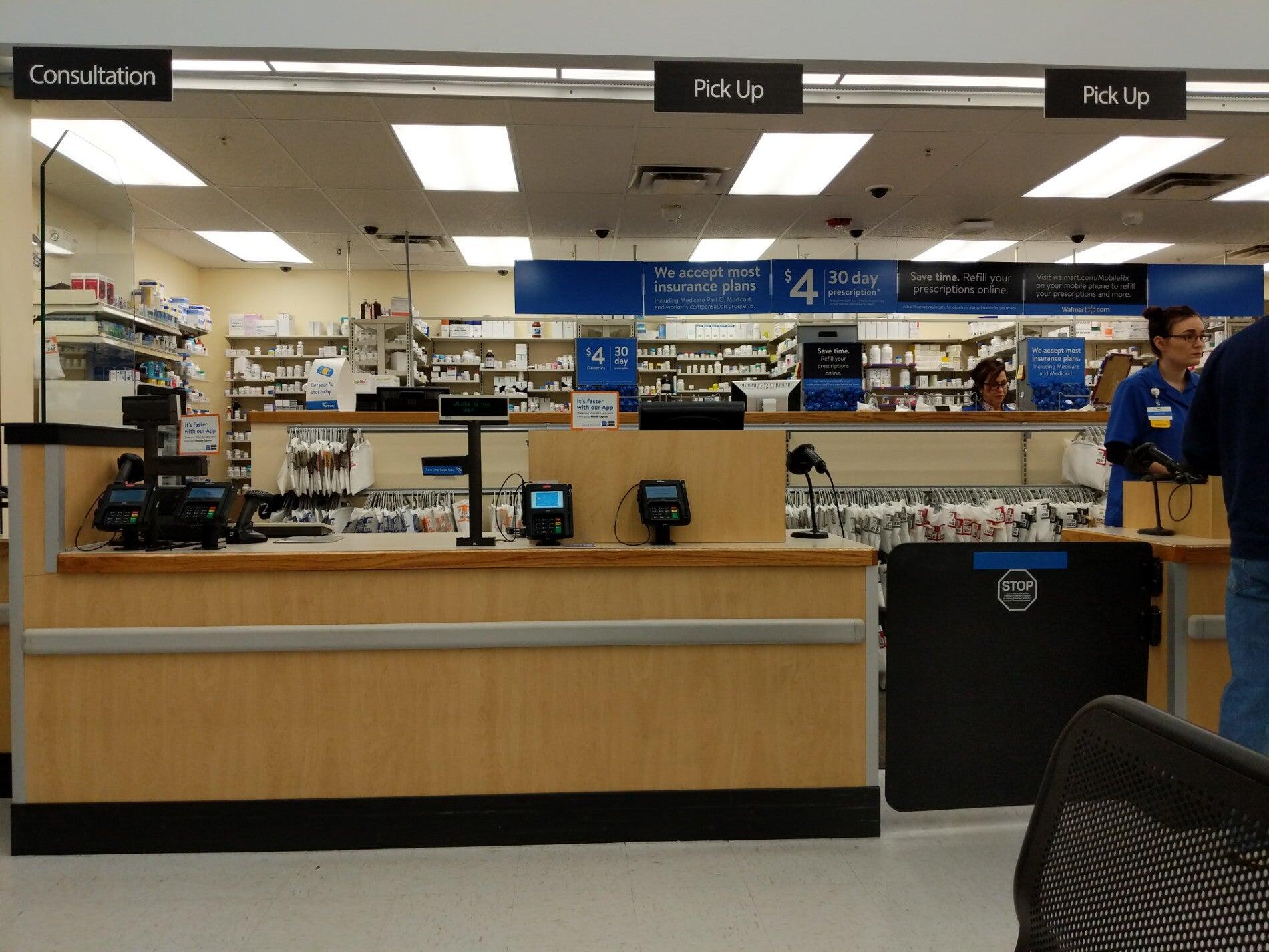 WALMART SUPERCENTER - 707 Walton Dr, Farmington MO - Hours, Directions ...