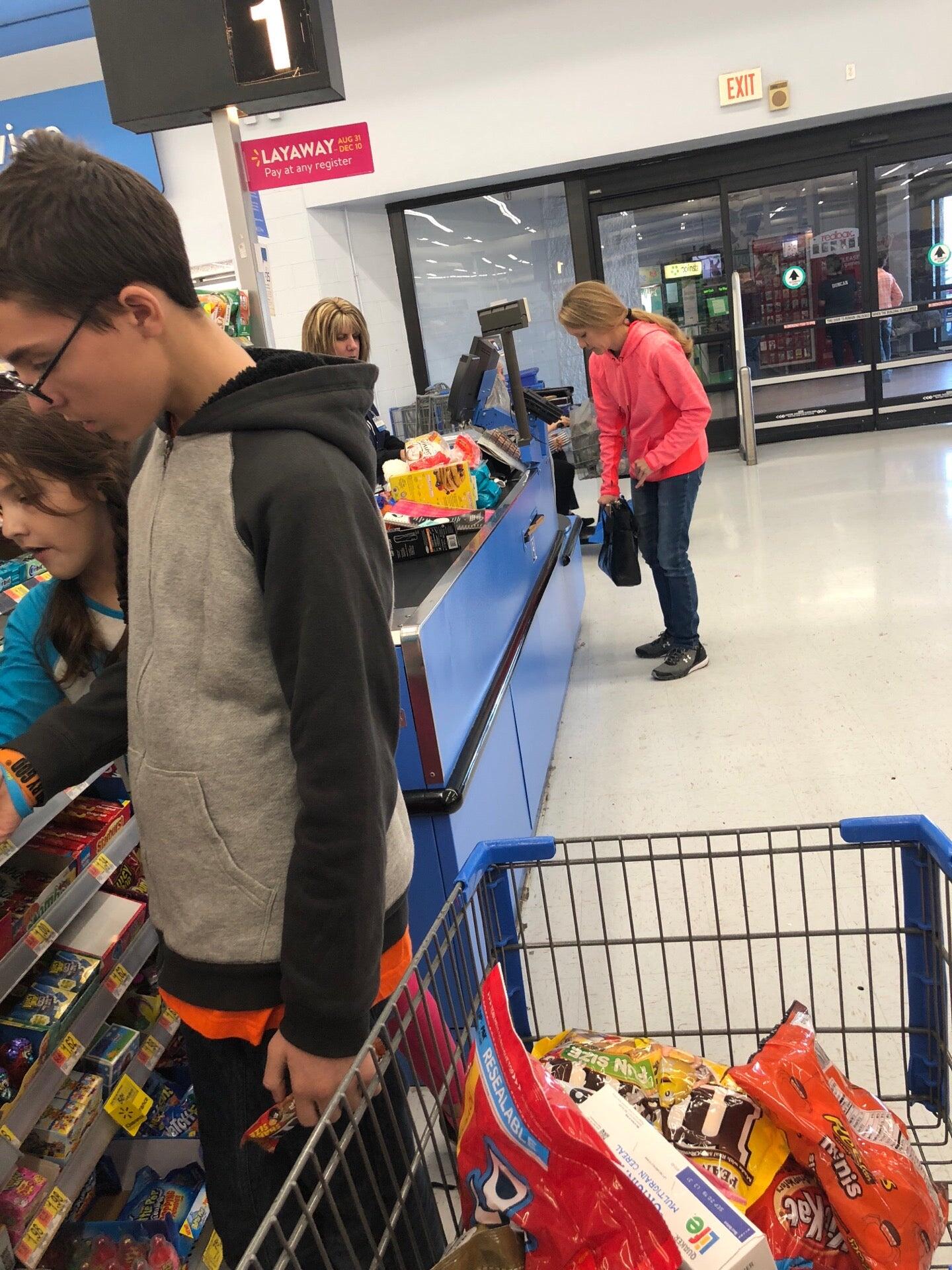 WALMART SUPERCENTER - 707 Walton Dr, Farmington MO - Hours, Directions ...