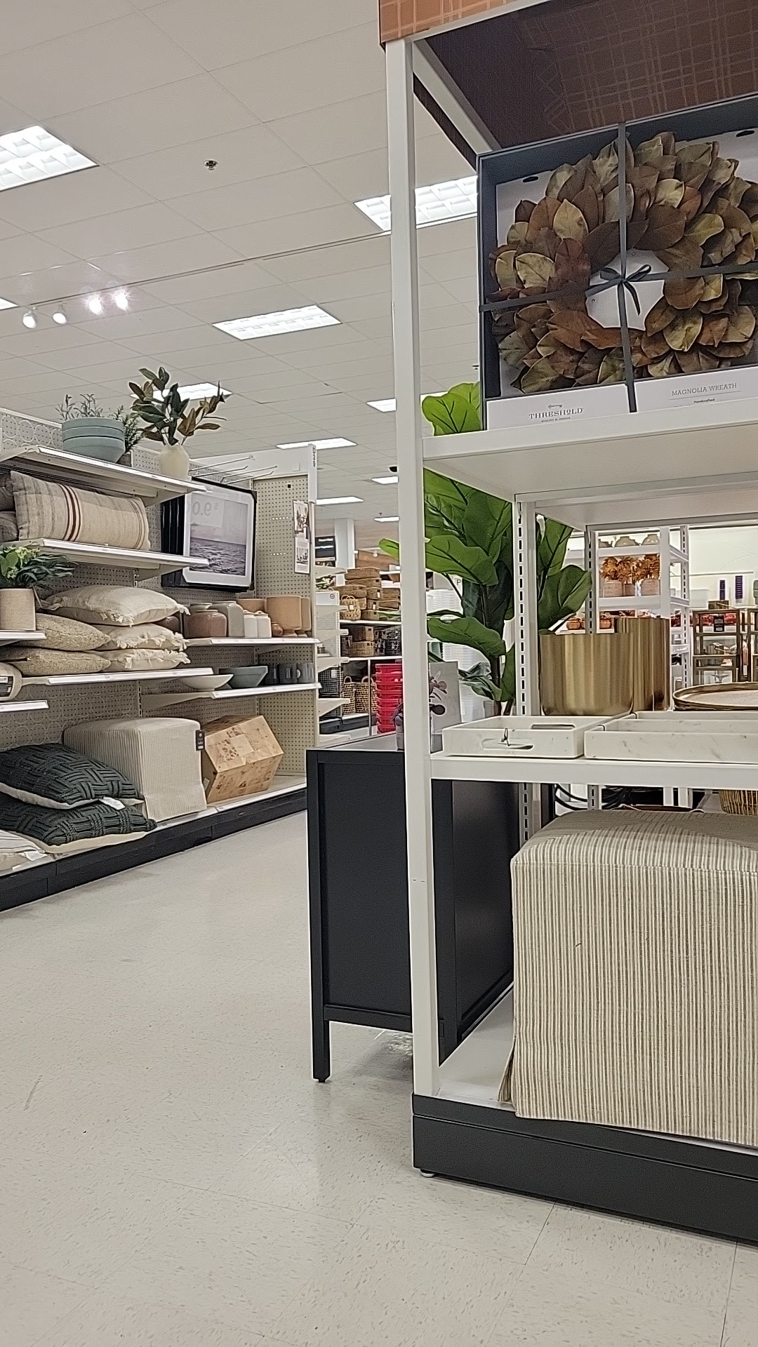 TARGET - 4900 E Main St, Farmington NM - Hours, Directions, Reviews ...