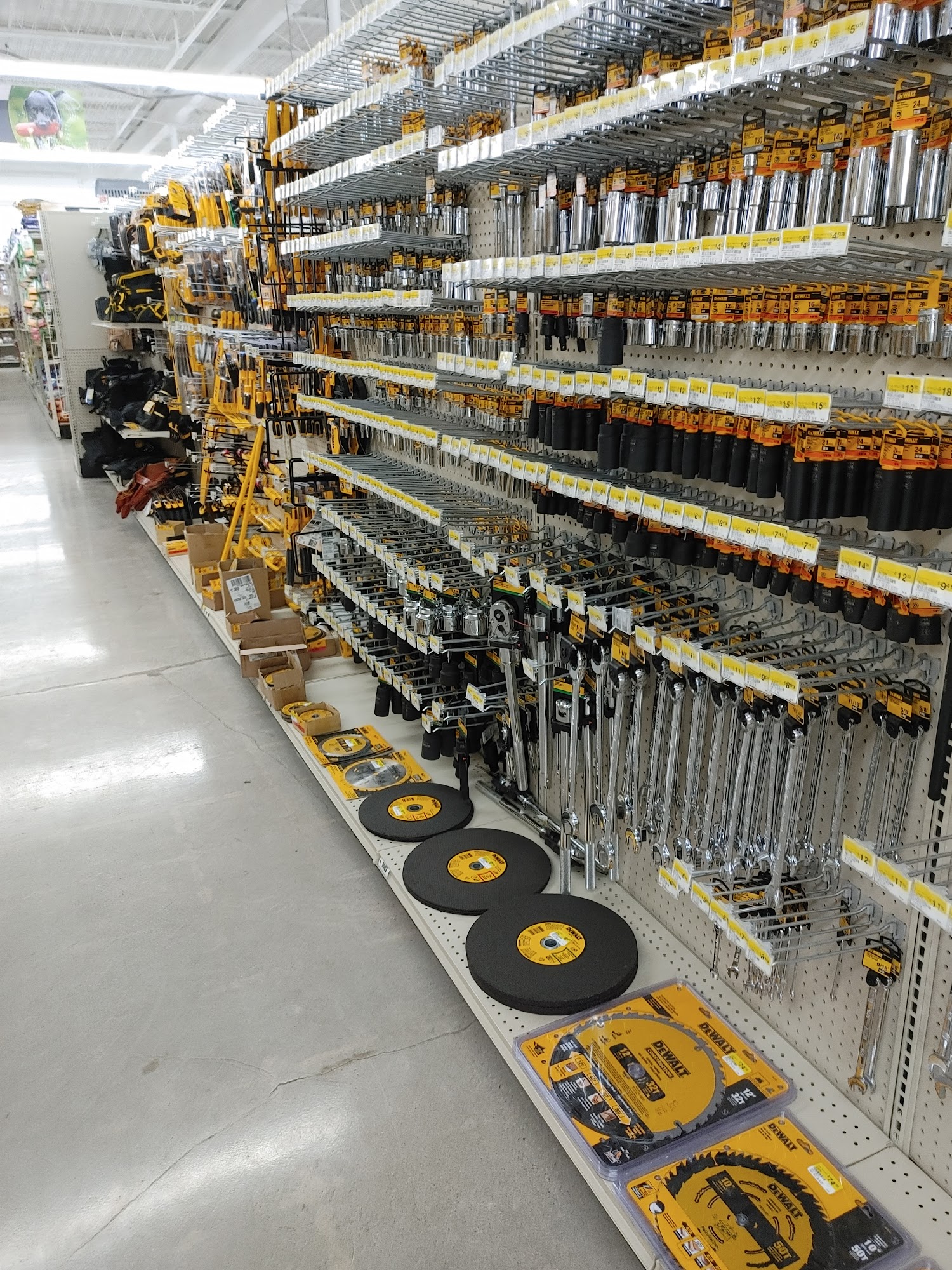 BIG R STORES - ROSWELL - Roswell NM - Hours, Directions, Reviews ...