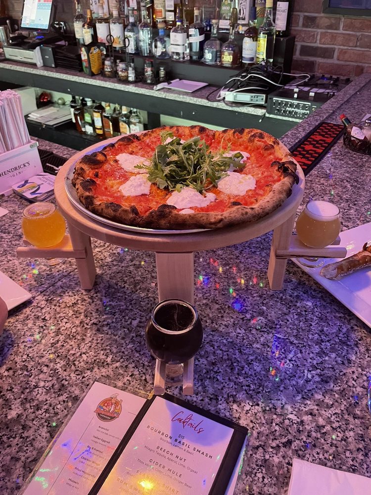 Borrelli's Tap Room, Long Beach - Reviews (33), Photos (16) - Restaurantji