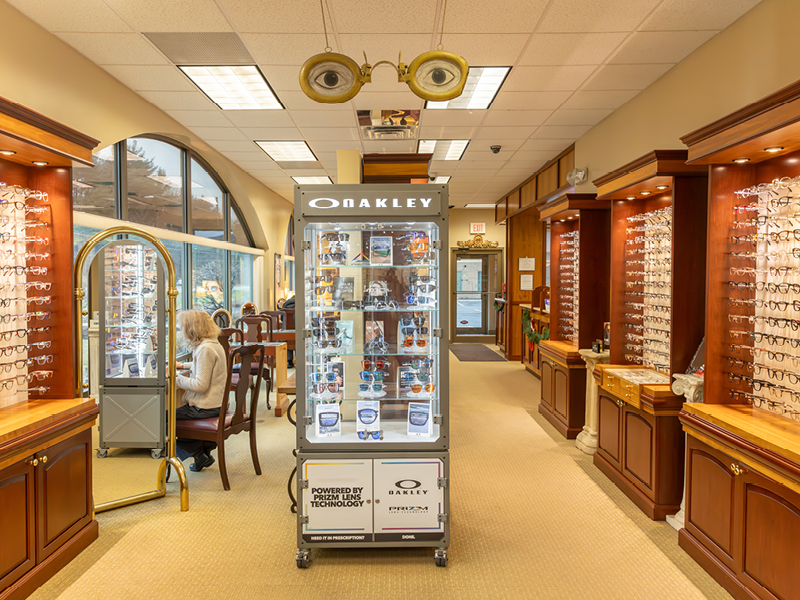 ROBERTS EYECARE ASSOCIATES - VESTAL - Vestal NY - Hours, Directions ...