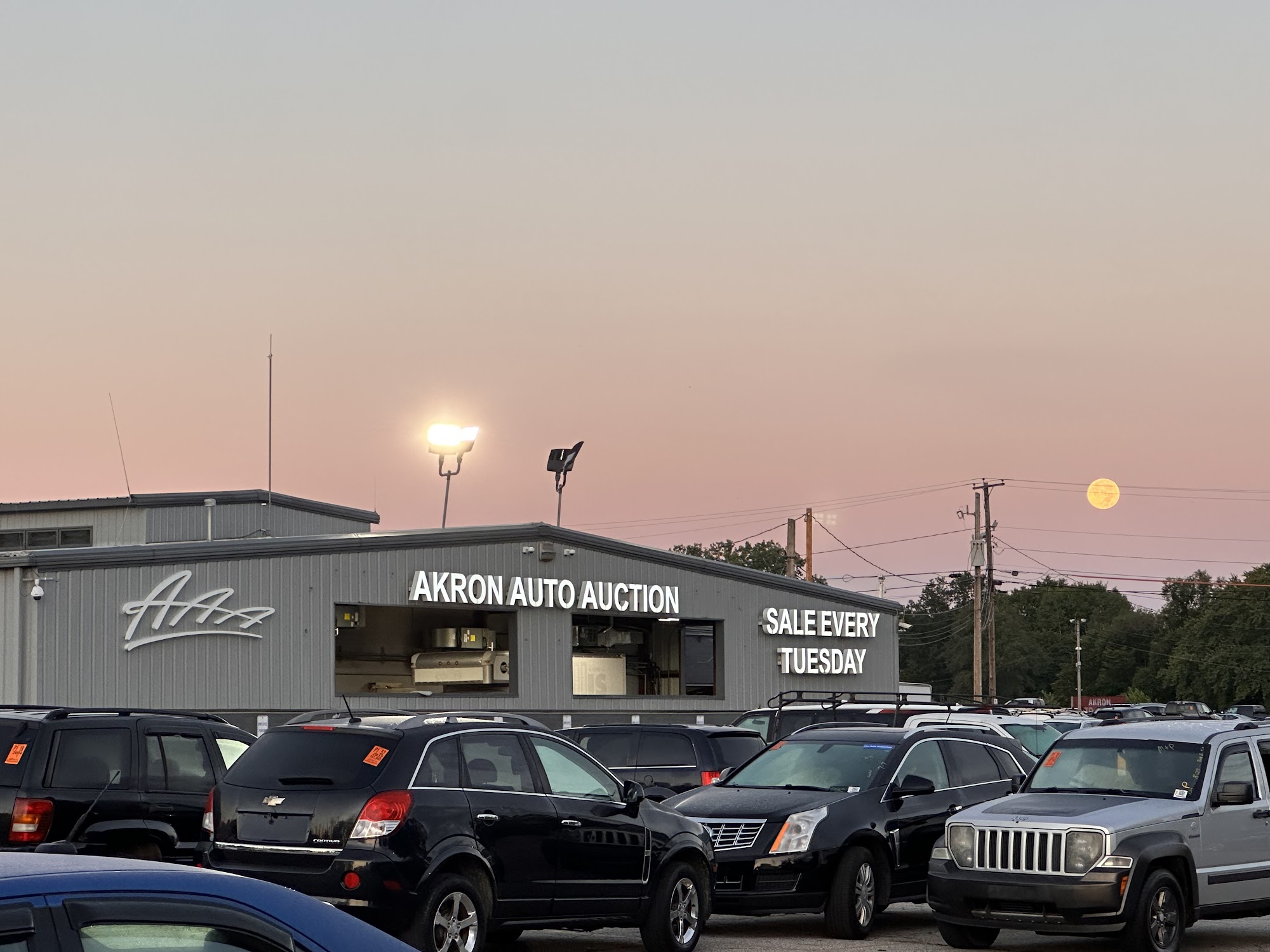 AKRON AUTO AUCTION - Akron OH - Hours, Directions, Reviews - Loc8NearMe