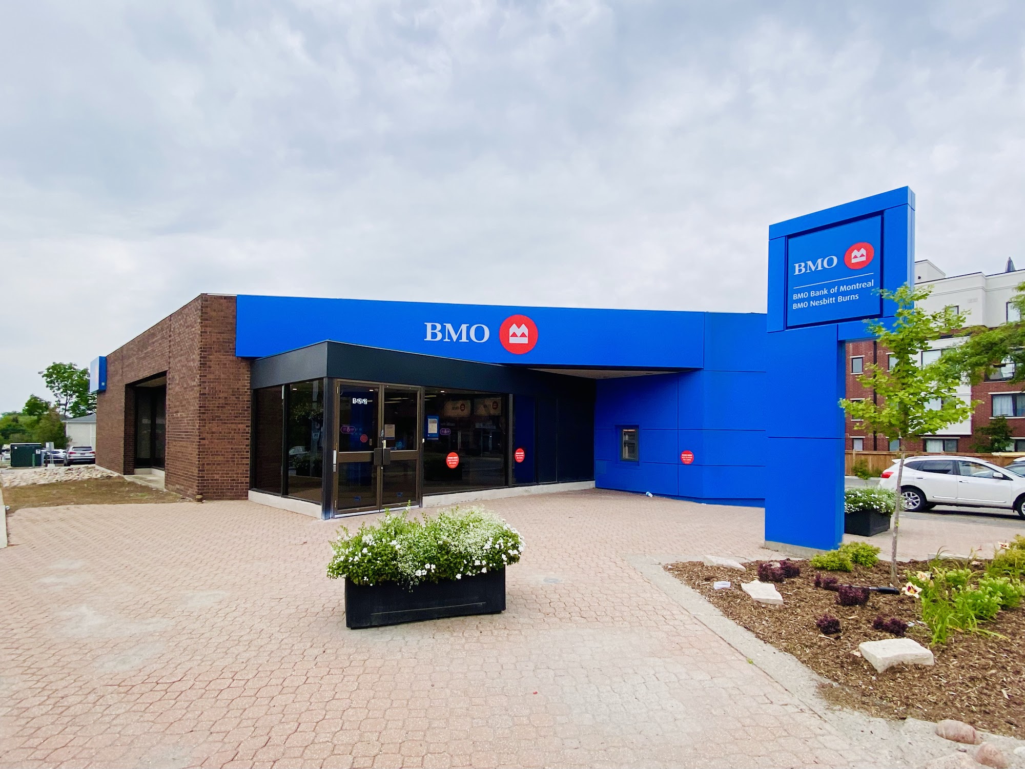 BMO BANK OF MONTREAL - Aurora ON - Hours, Directions, Reviews - Loc8NearMe