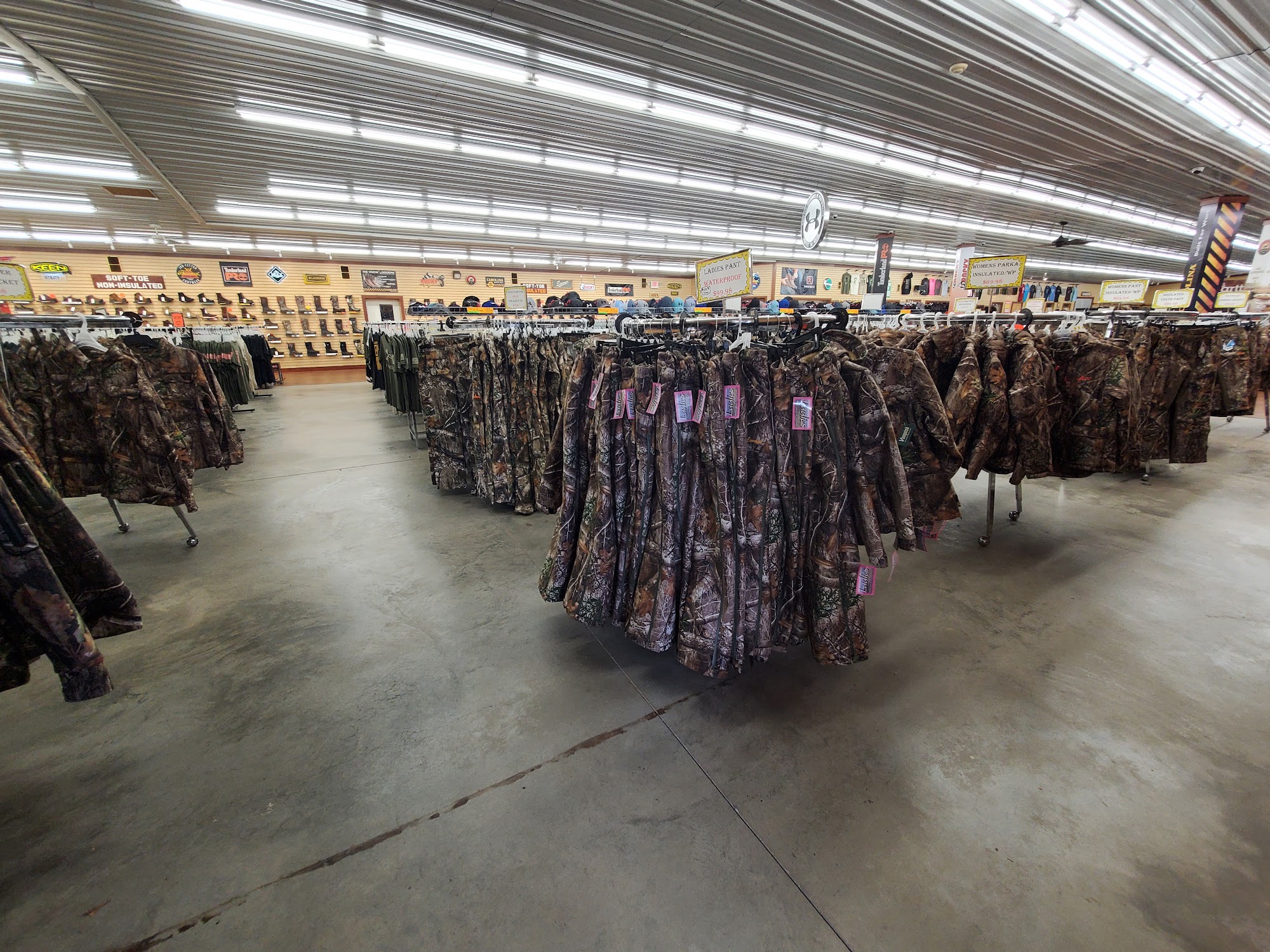 LEIGHTY'S BOOT WAREHOUSE - Newry PA - Hours, Directions, Reviews ...