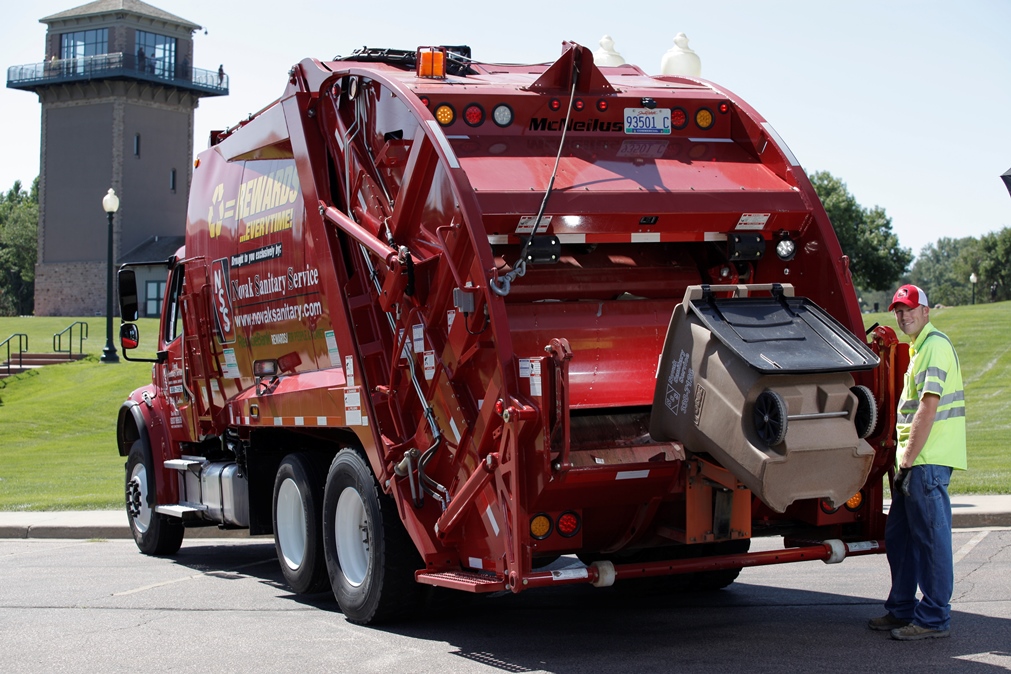 NOVAK SANITARY SERVICE - Sioux Falls SD - Hours, Directions, Reviews ...