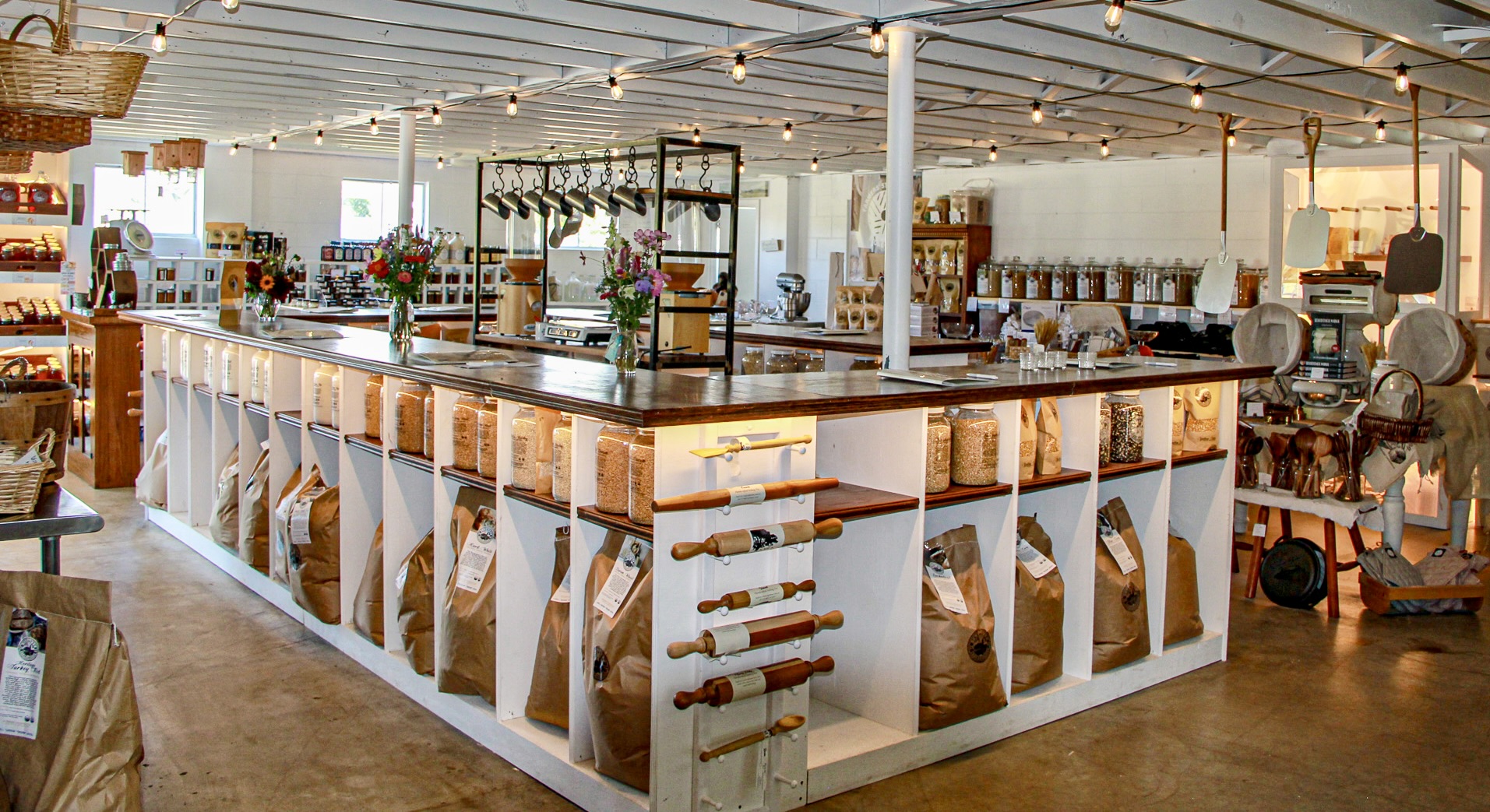 FARMERS' STOREHOUSE - ORGANIC FOOD COOP , FLOUR MILL & BAKERY - Sparta ...