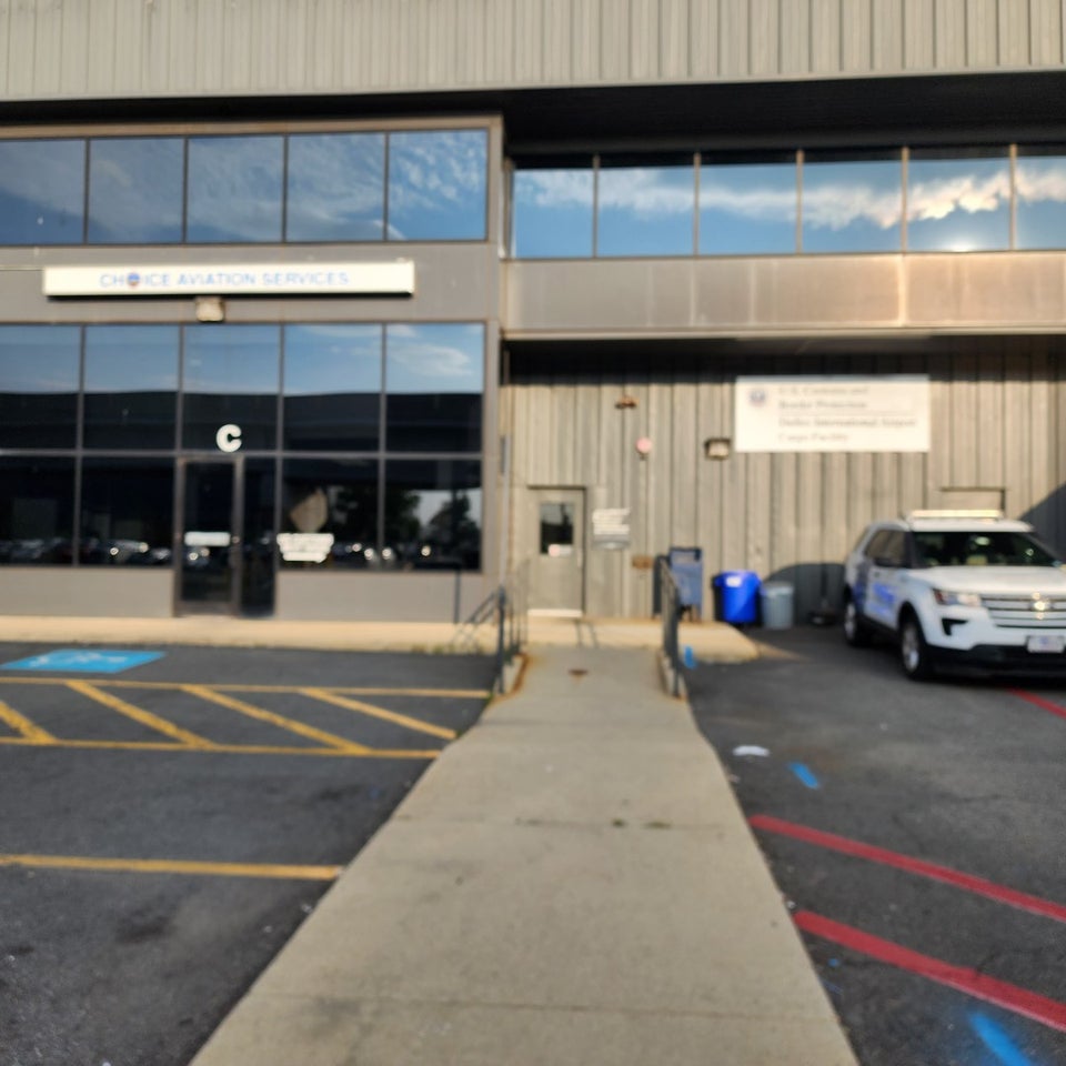 UNITED CARGO - Dulles VA - Hours, Directions, Reviews - Loc8NearMe