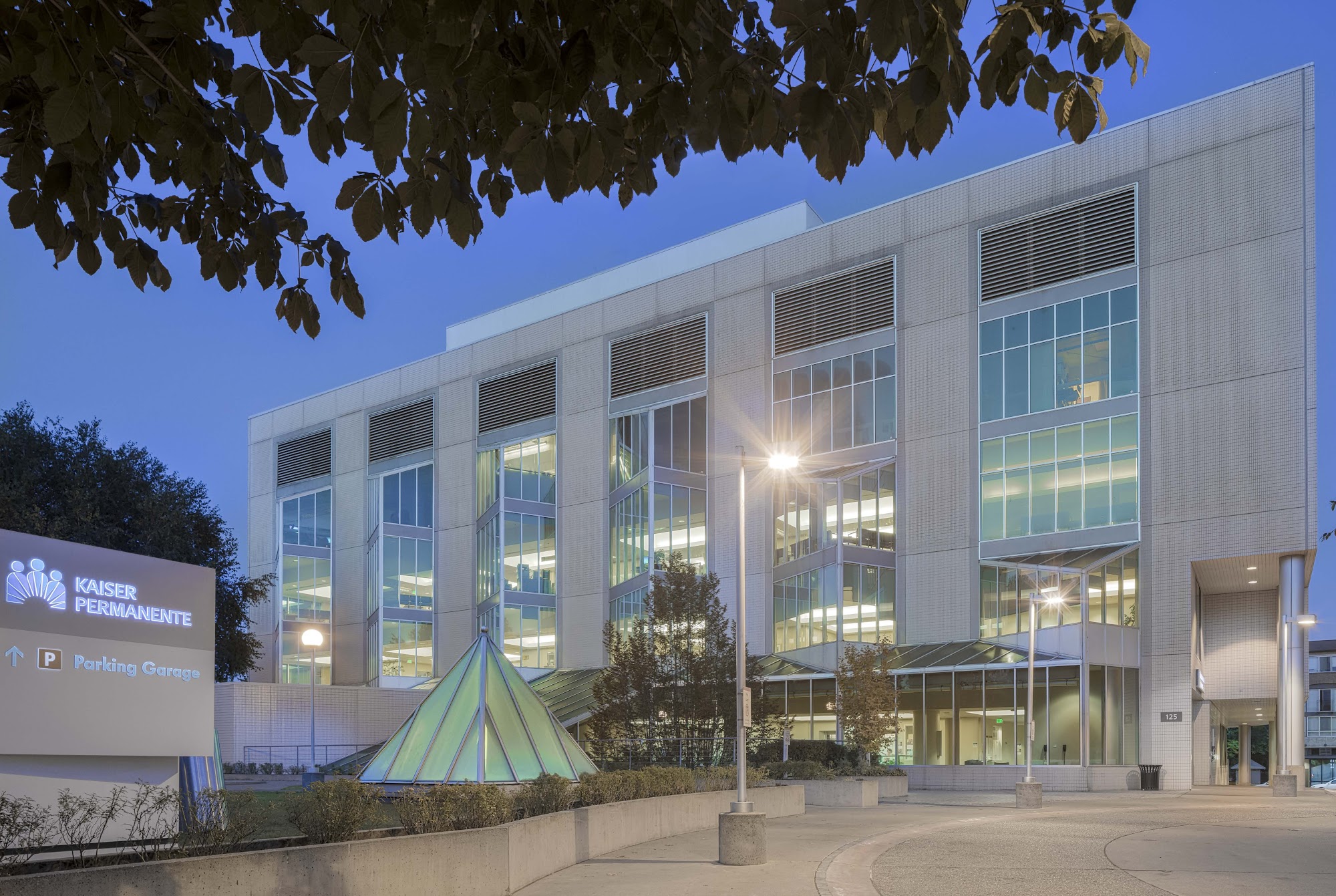 KAISER PERMANENTE CAPITOL HILL CAMPUS - Seattle WA - Hours, Directions ...