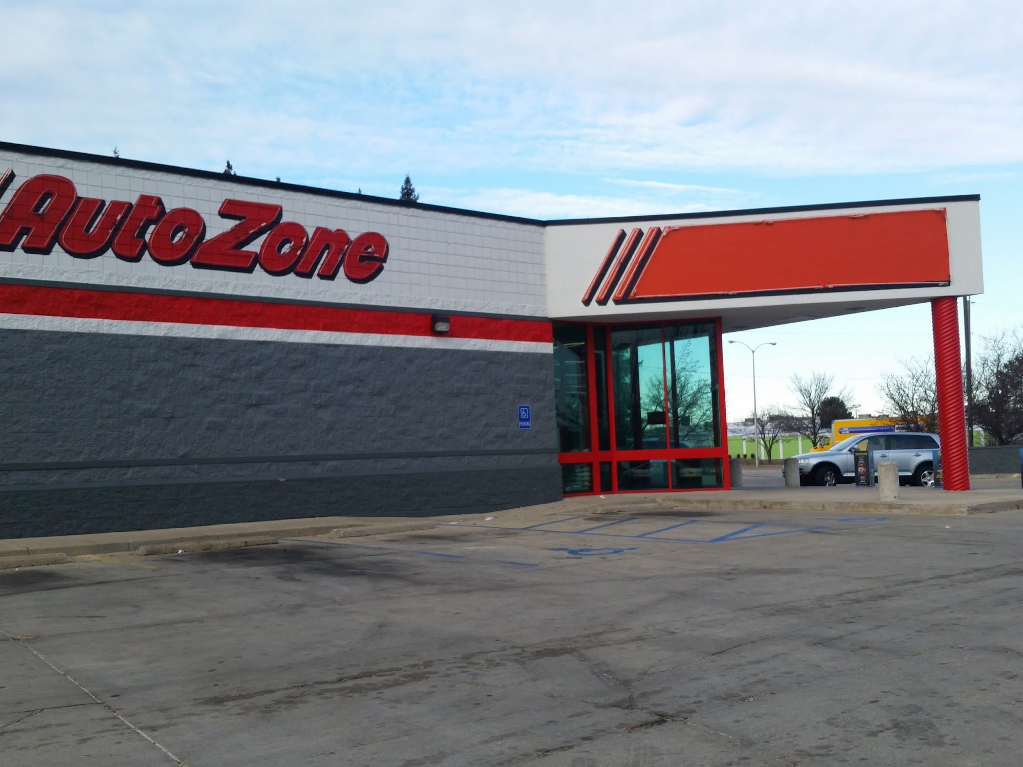 AUTOZONE AUTO PARTS - 7377 N 76th St, Milwaukee WI - Hours, Directions ...