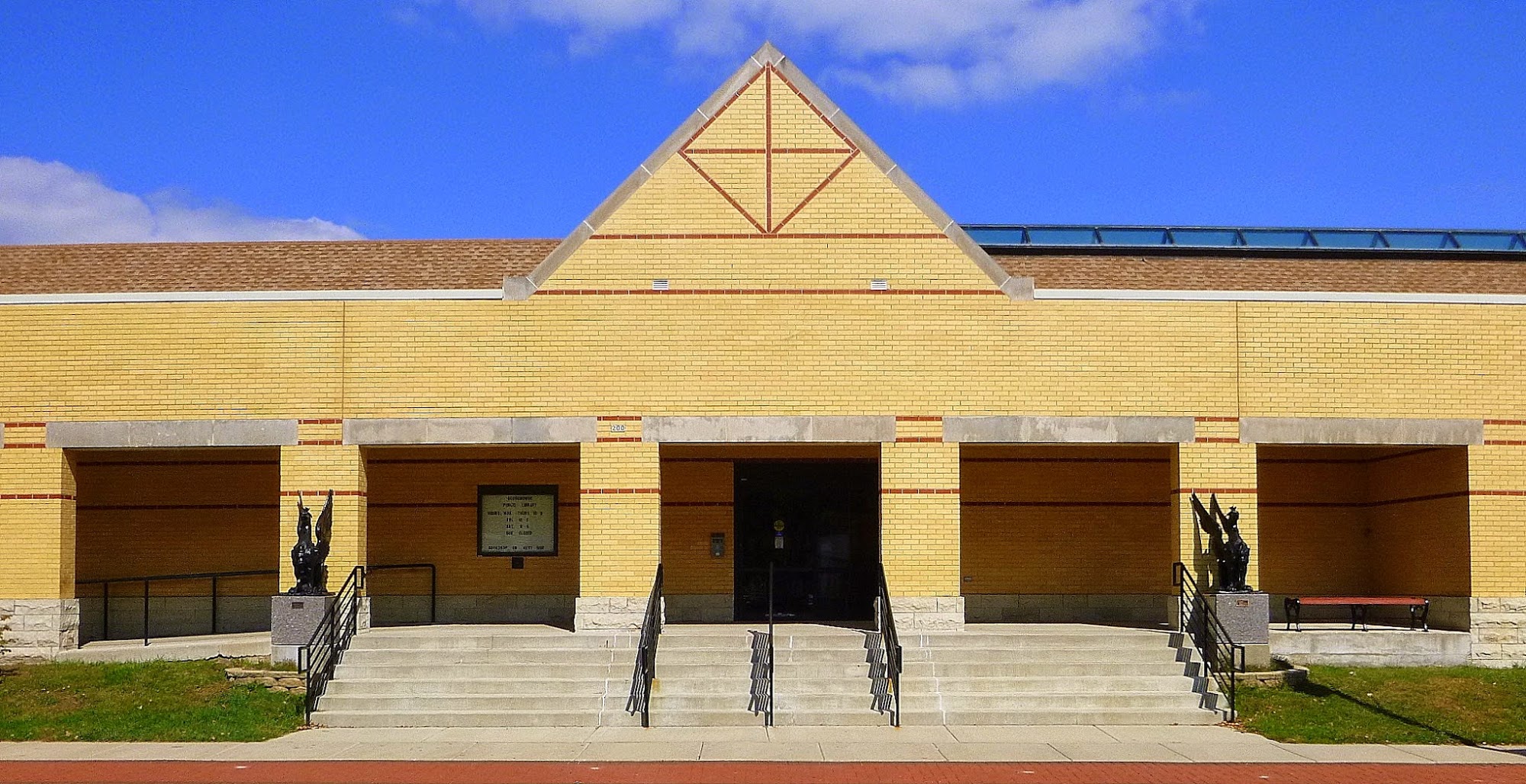 OCONOMOWOC PUBLIC LIBRARY - Oconomowoc WI - Hours, Directions, Reviews ...